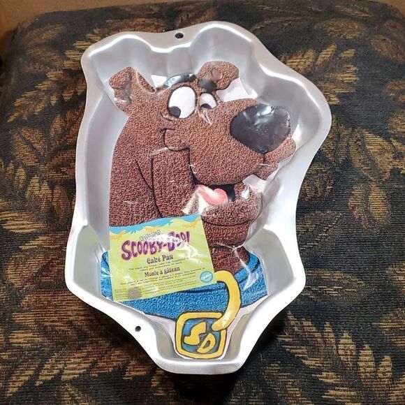 Wilton | Kitchen | Vintage999hanna Barbera Wilton Scooby Doo Cakepan ...